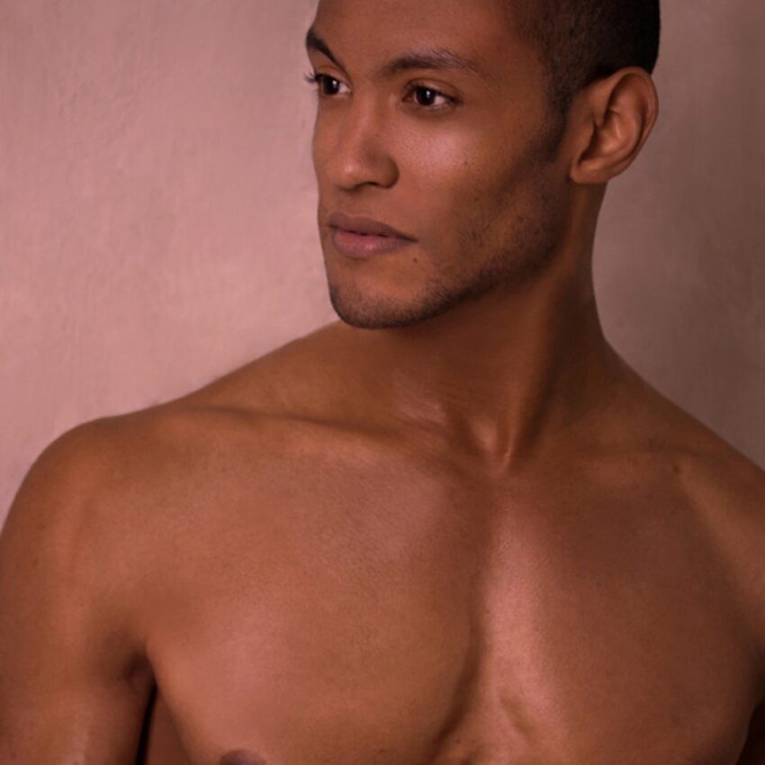 DAVID - THE INTERNATIONAL MODEL. | RentaGent.me